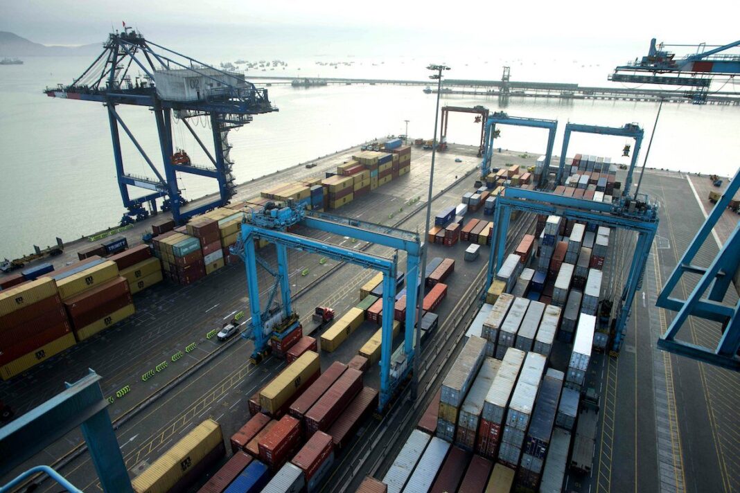 APM Terminals willing to operate Balboa and Cristobal ports in Panama ...